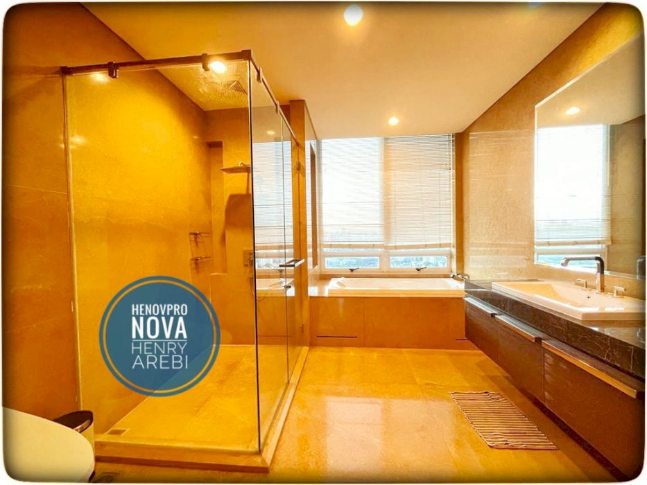 [Disewa] Pakubuwono Signature 4 BR + 1 Study Luxury Unit lantai tinggi ...