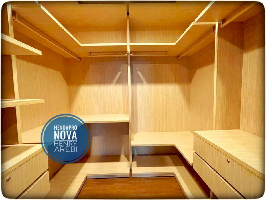 [Disewa] Pakubuwono Signature 4 BR + 1 Study Luxury Unit lantai tinggi ...